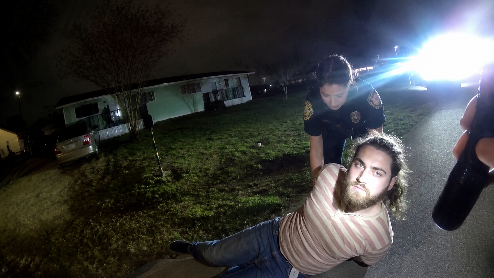 Boyfriend shoots girlfriend over a flirty text message & calls 911 to ...