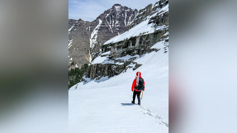 Colorado climber survives 1,000-foot fall off mountain, sustains no ...