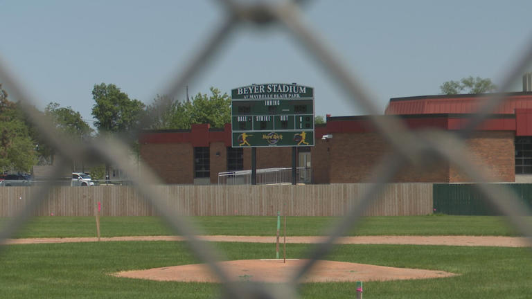 Congressman tours Rockford’s Beyer Peaches Stadium to hype women’s ...