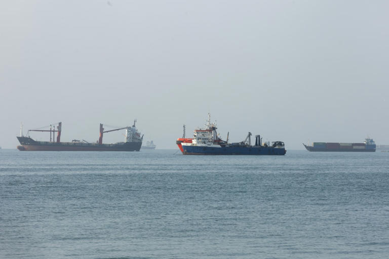 US., Iran exchange fire for second time in days