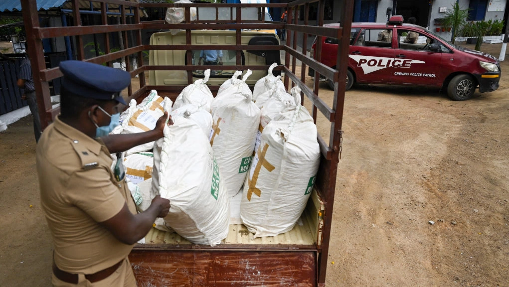 RPF seizes ₹1.22 crore hawala cash, busts ₹41.5 lakh drug racket