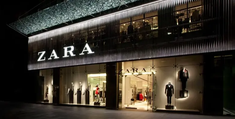 El vestido todoterreno para ir a la oficina sin pasar calor: Zara ...