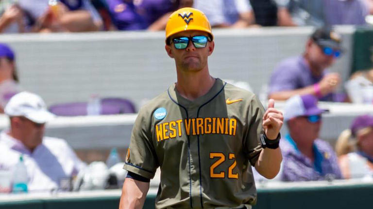 WVU baseball loses two pitchers to transfer portal ahead of NCAA regional