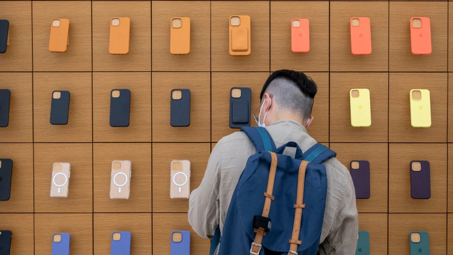 Leaked cases reveal iPhone Ultra foldable design amid production issues