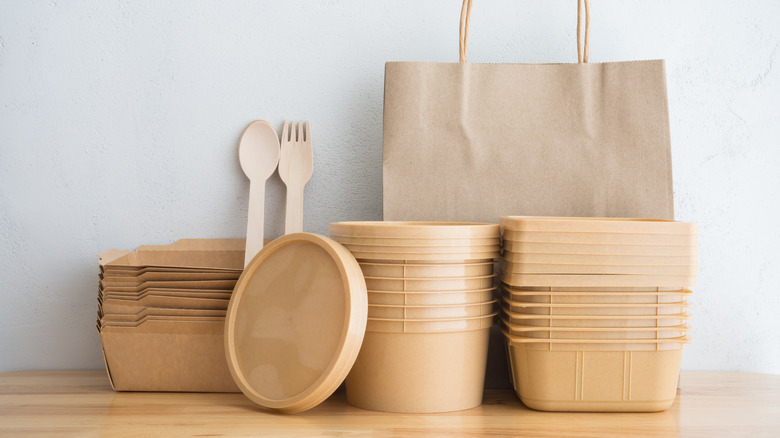 Types of containers you should and shouldn't put in the microwave