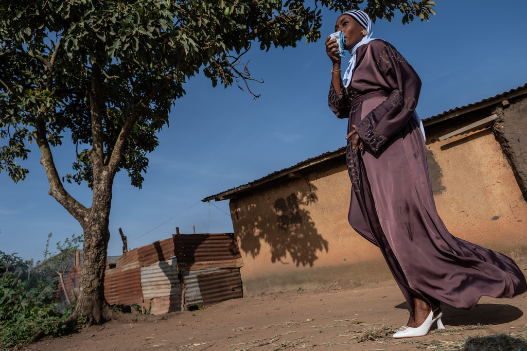 Uganda closes its border with Congo, where suspected cases of a rare ...