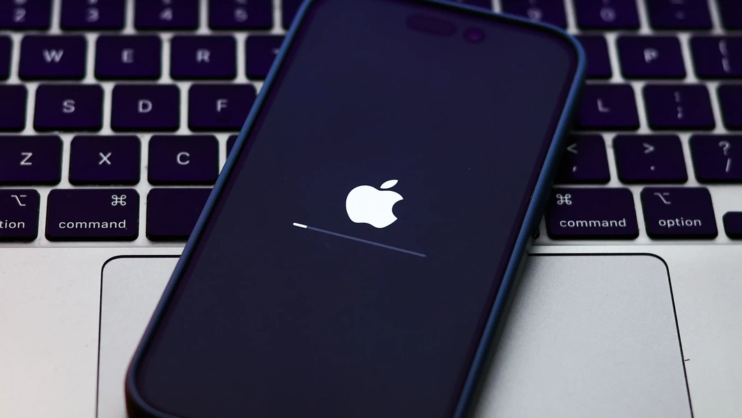 Apple developing iPhone feature to auto-lock during snatch thefts