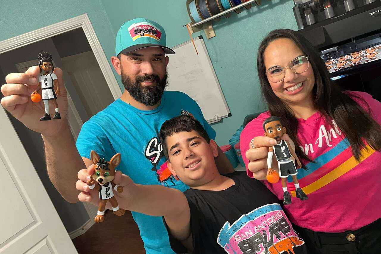 Spurs playoff run boosts San Antonio makers selling handmade merch