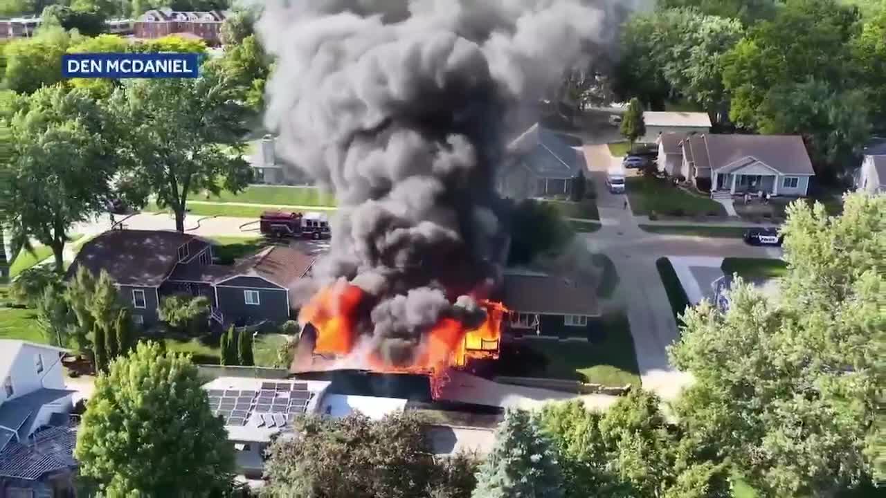 Community rallies behind Pella couple after fire destroyed their home