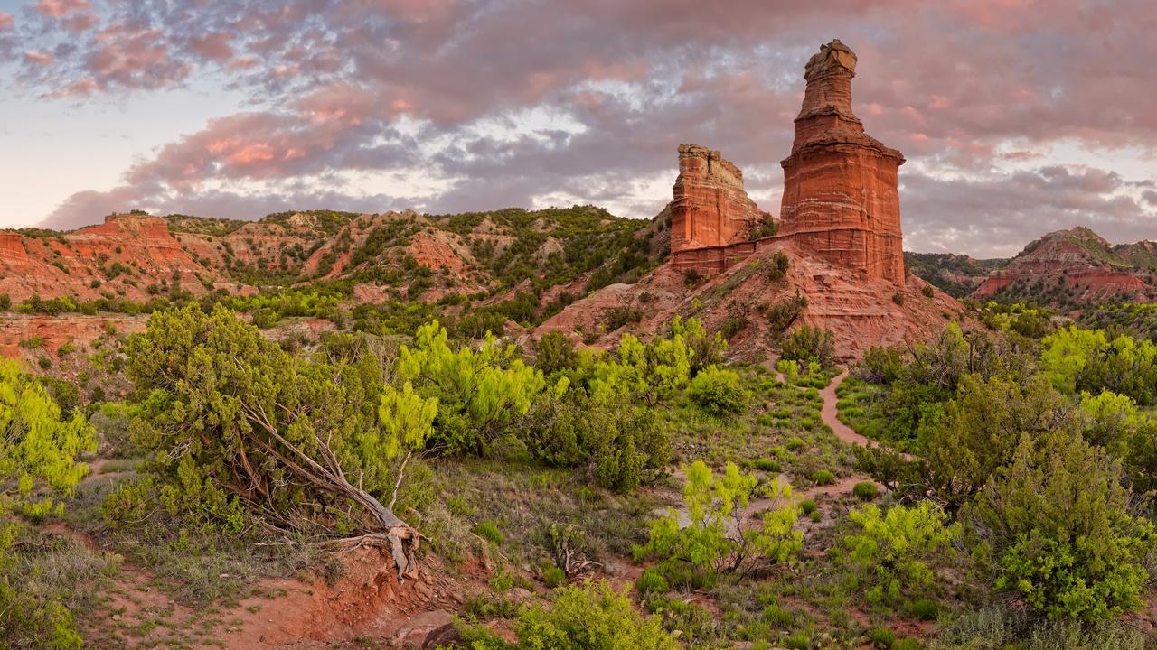 The flat plains near Amarillo suddenly crack open into 800 feet of canyon