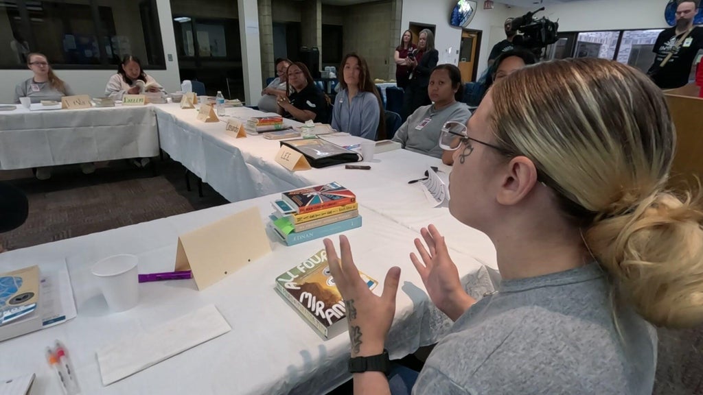 Shakopee inmates vote for book award decided only by incarcerated readers