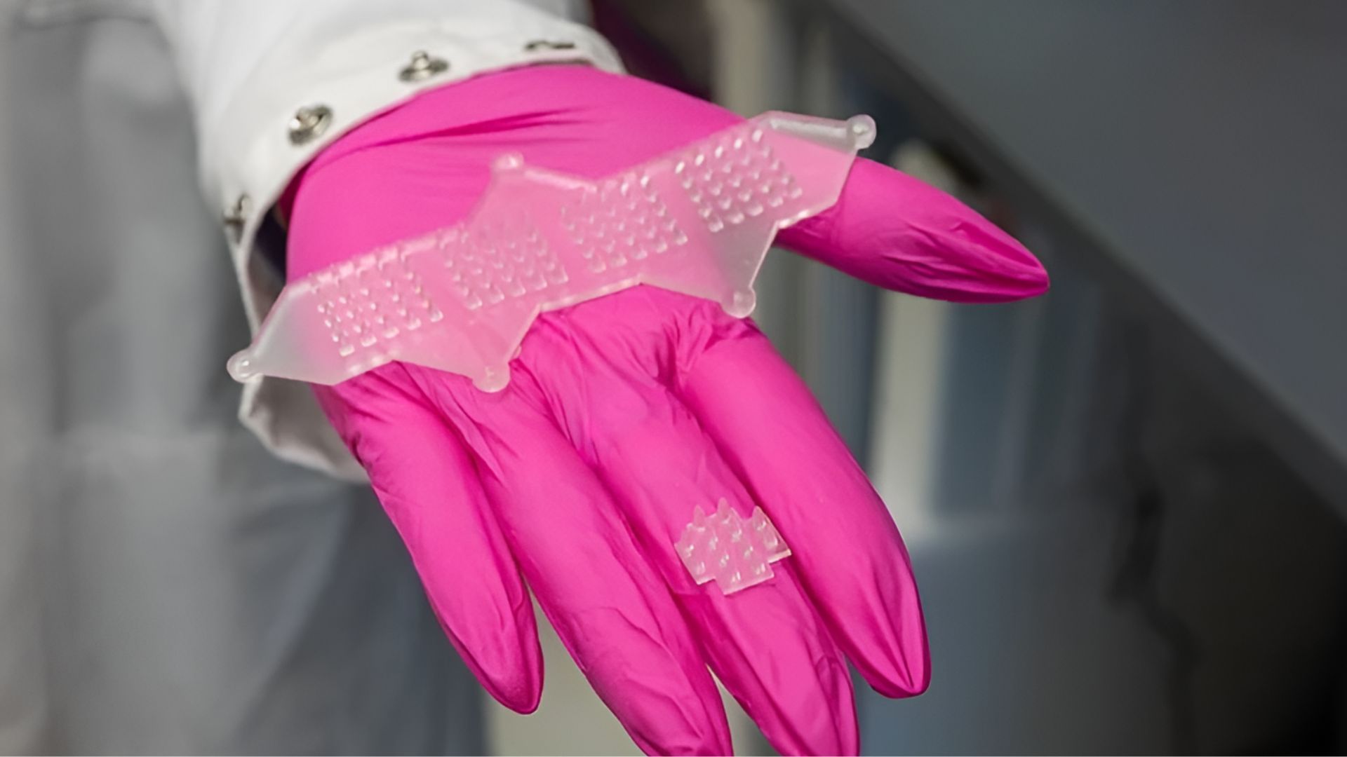 New ‘living bandage’ continuously delivers therapeutic proteins to ...