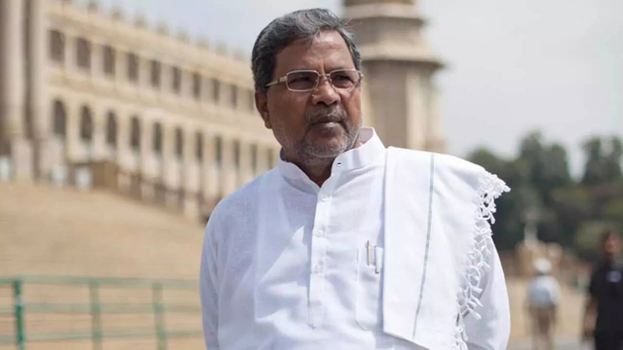 Karnataka governor out of town, can Siddaramaiah still resign from the ...