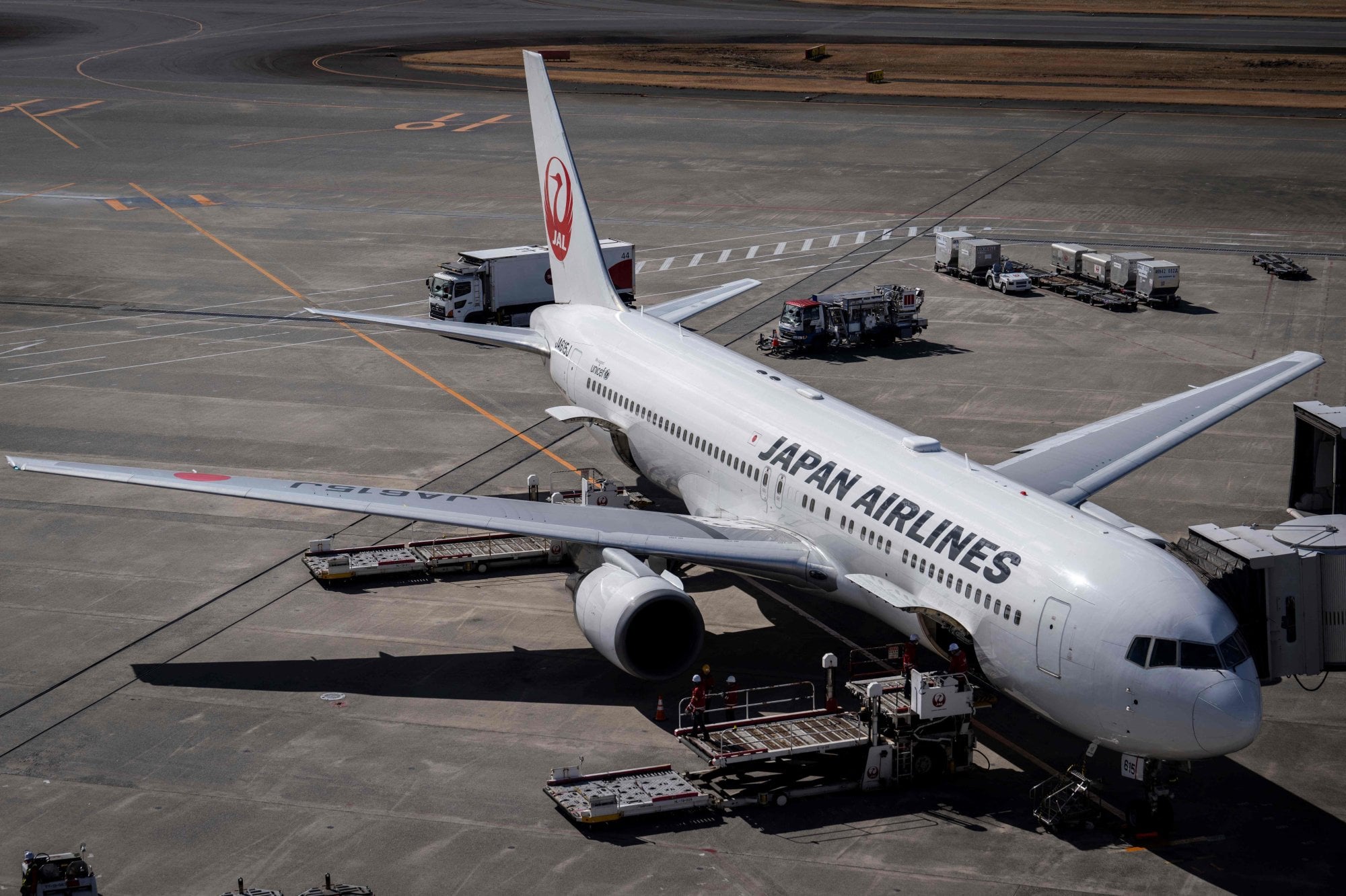 Japan Airlines wants to blast human culture into space and land it on ...