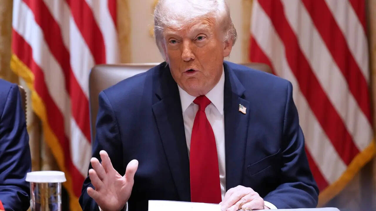 Donald Trump stroke rumours explode after expert flags viral 'shuffling ...