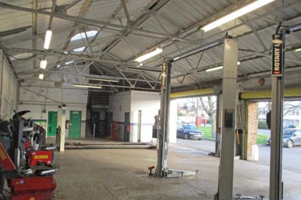 Swindon garage for sale as national chain 'winds down operations'