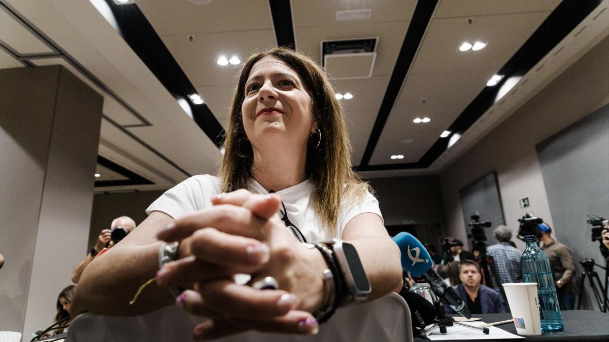 Page insta al PSOE a querellarse contra Leire Díez y la 'fontanera ...