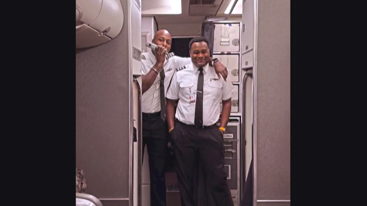 #TheMoment a pilot honoured his co-pilot and childhood friend