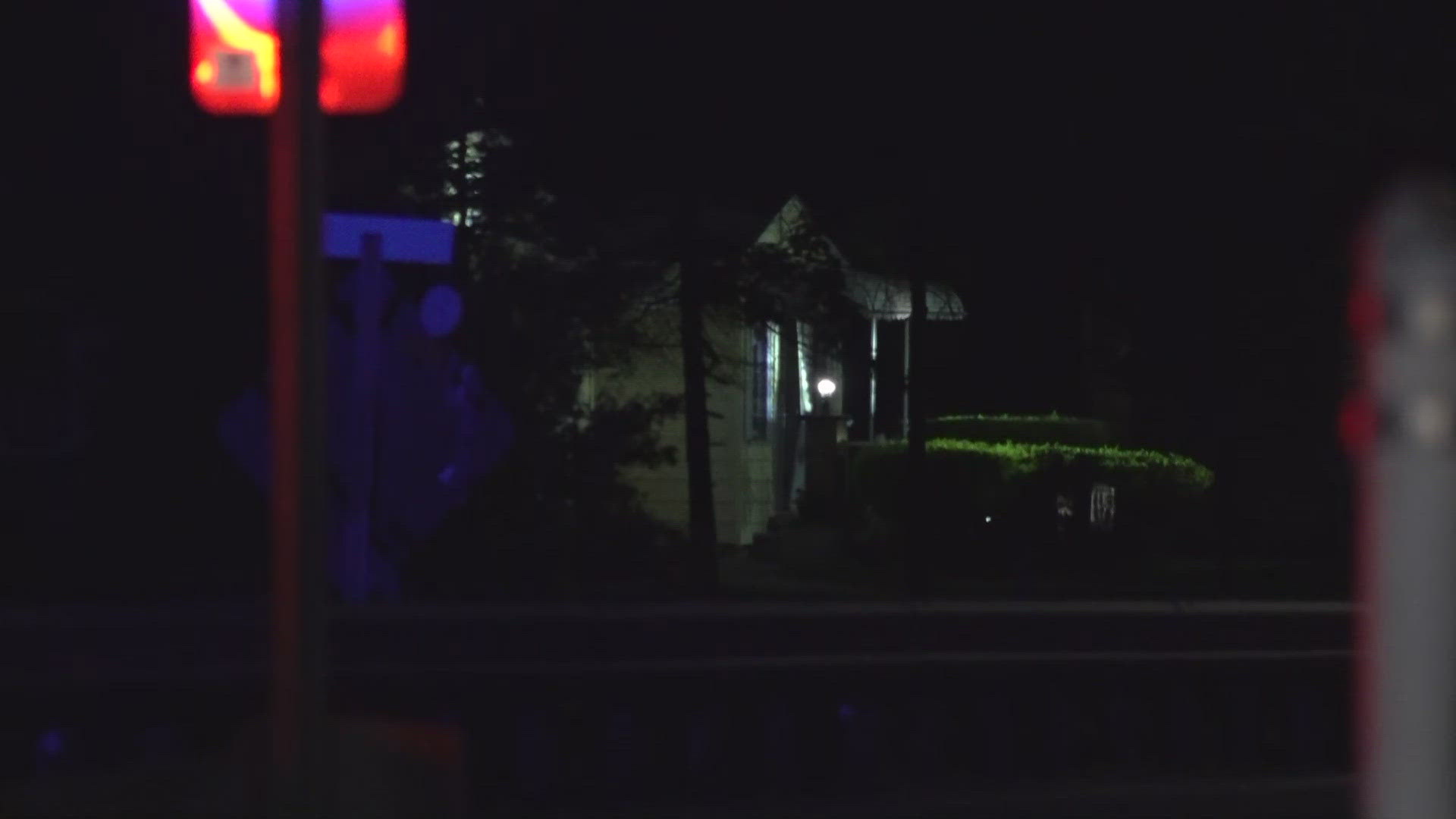 Heavy police presence, standoff in Olmsted Falls; residents asked to ...