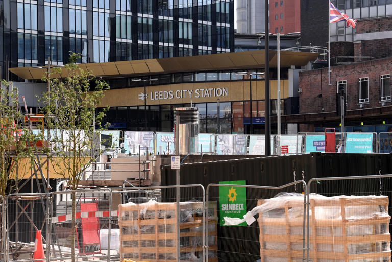 13 photos show gradual progress on major construction work at Leeds ...