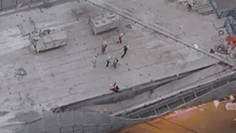 Mugunghwa-ho train passes minutes before Seoul overpass collapse