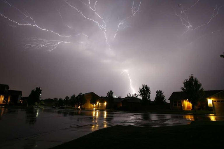 Thunderstorms forecast for Tri-Cities. Temps could be hottest of the ...