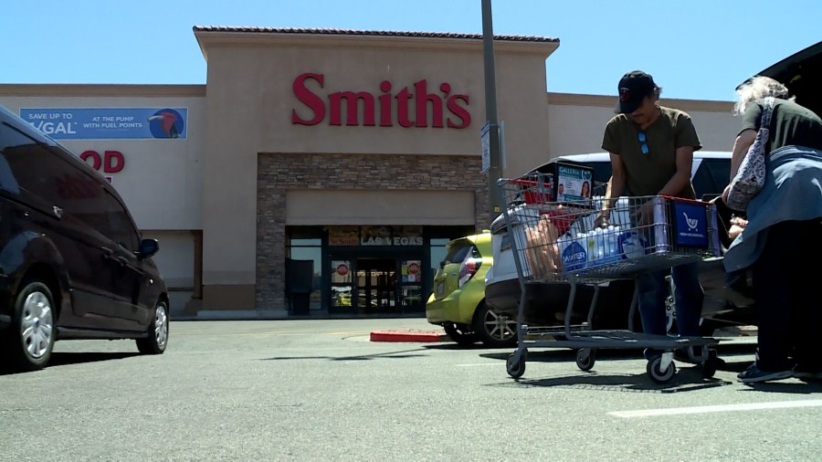 Customers return to Las Vegas grocery store more than 2 weeks after ...