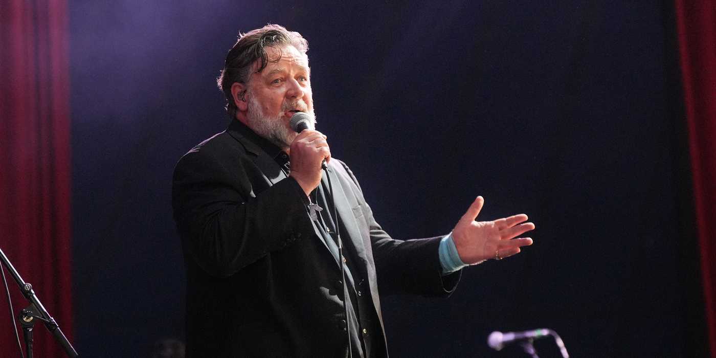 Russell Crowe speaks out after his Paris hotel confrontation goes viral
