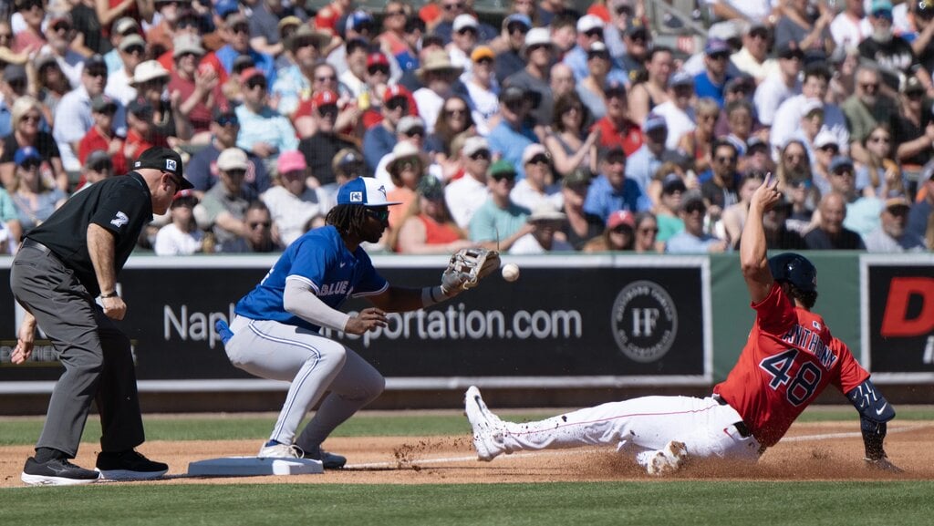 Reports: Blue Jays calling up slugging infield prospect