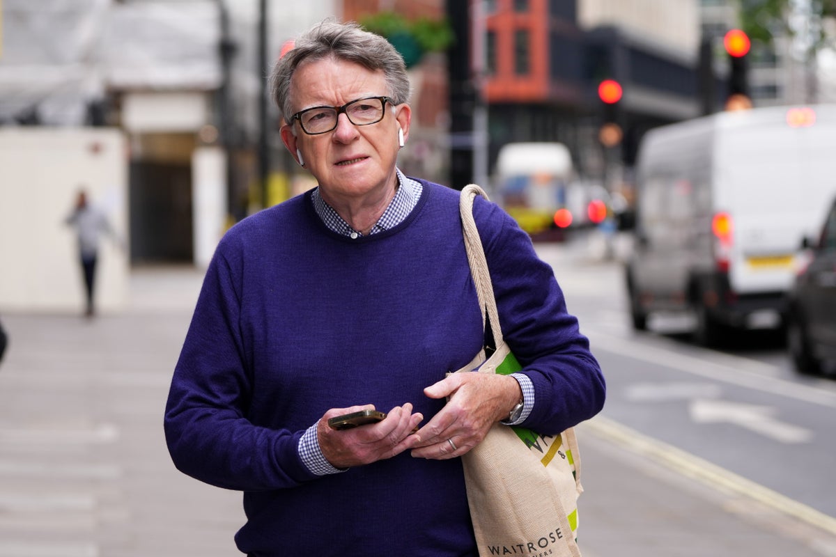 Mandelson latest: Secret text messages about Starmer released