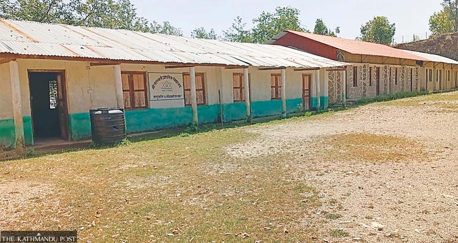 Economic survey shows falling enrollment in community schools and rapid ...