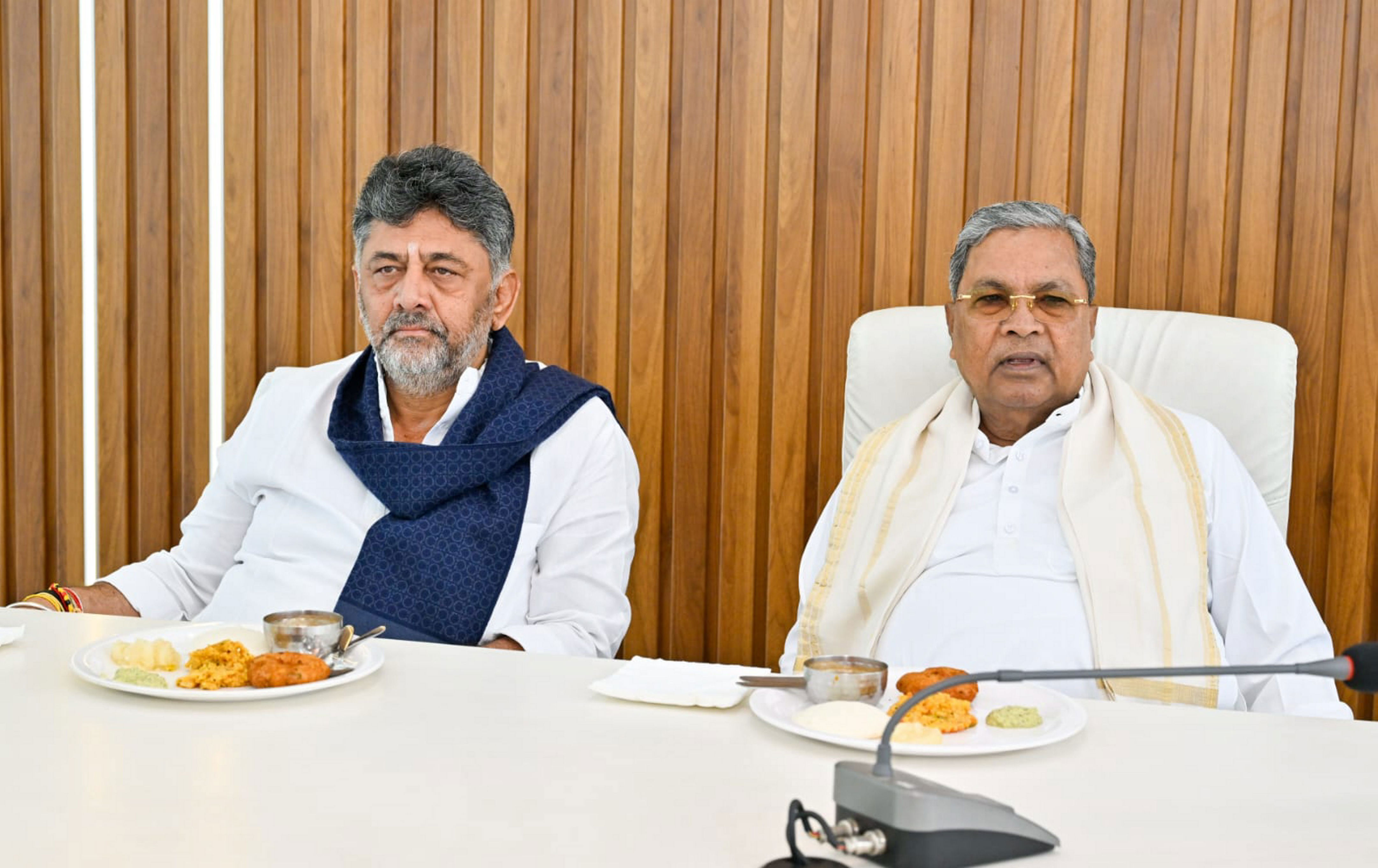 Siddaramaiah informs cabinet colleagues of his decision to step down ...