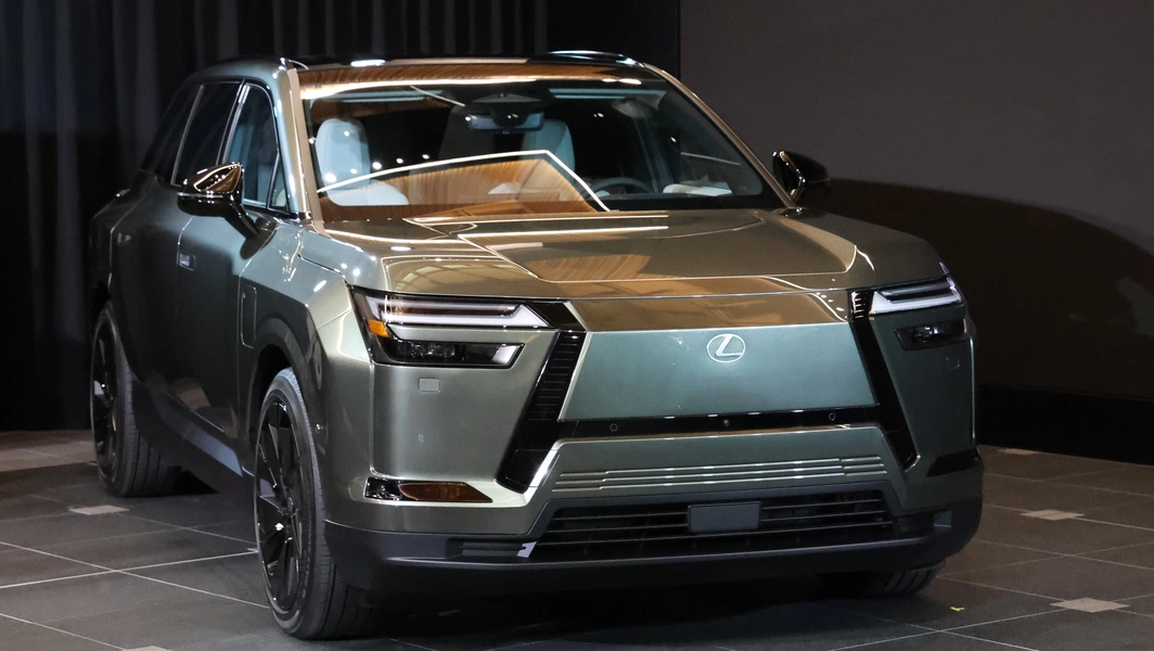 First ride in Lexus TZ shows luxury focus over speed