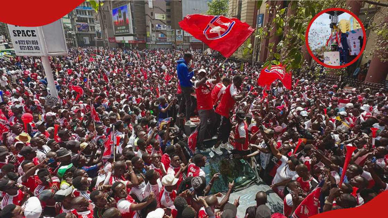 EPL trophy in Kenya? Arsenal fans jubilantly celebrate with replica in CBD