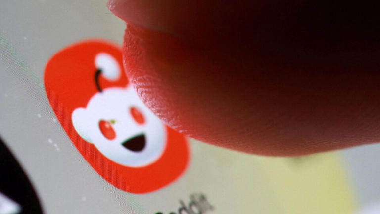 Reddit outage? Hundreds report login and access issues as users face ...
