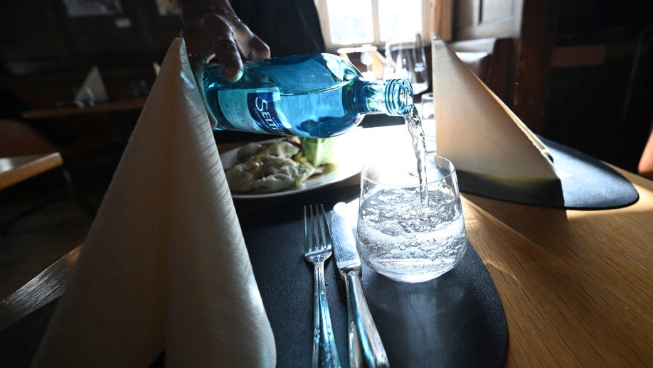 Italy's top court rules hotels not obliged to serve tap water