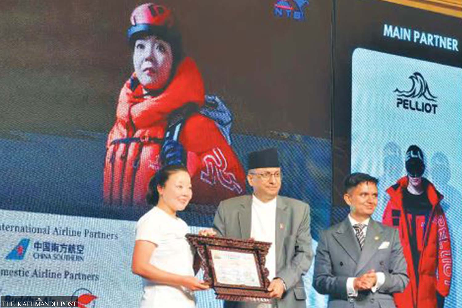 First woman to scale all 14 eight-thousanders without supplemental ...