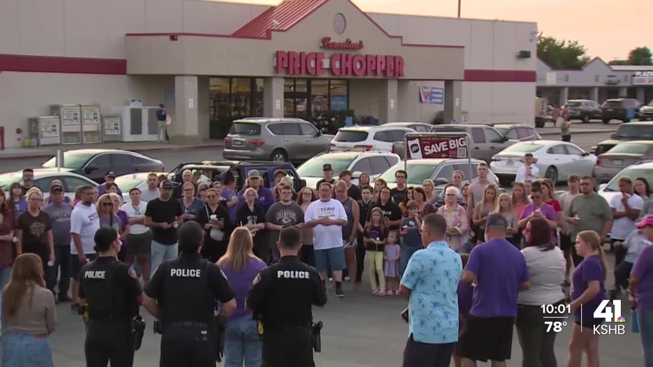 Vigil held days after Pleasant Hill shooting left 1 dead, injuring teen