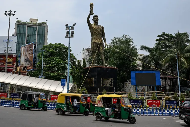 Giant Messi statue in India's Kolkata will be removed over safety concerns