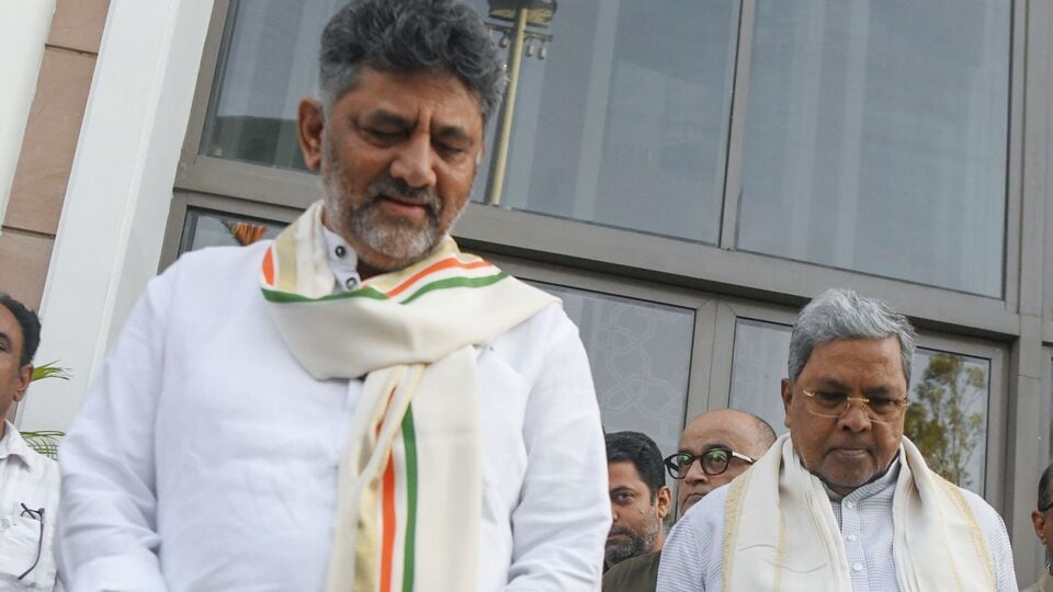 Karnataka CM news live: Will Siddaramaiah resign today? Governor ...