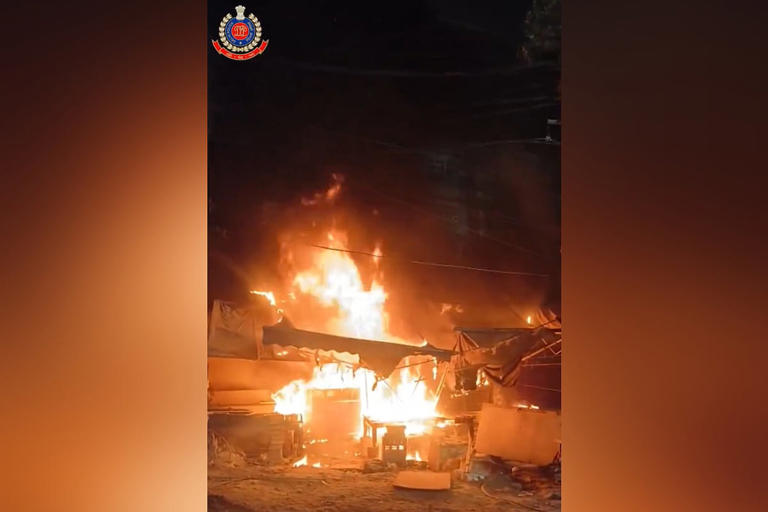 13-year-old dies, woman suffers burns in house fire in Delhi
