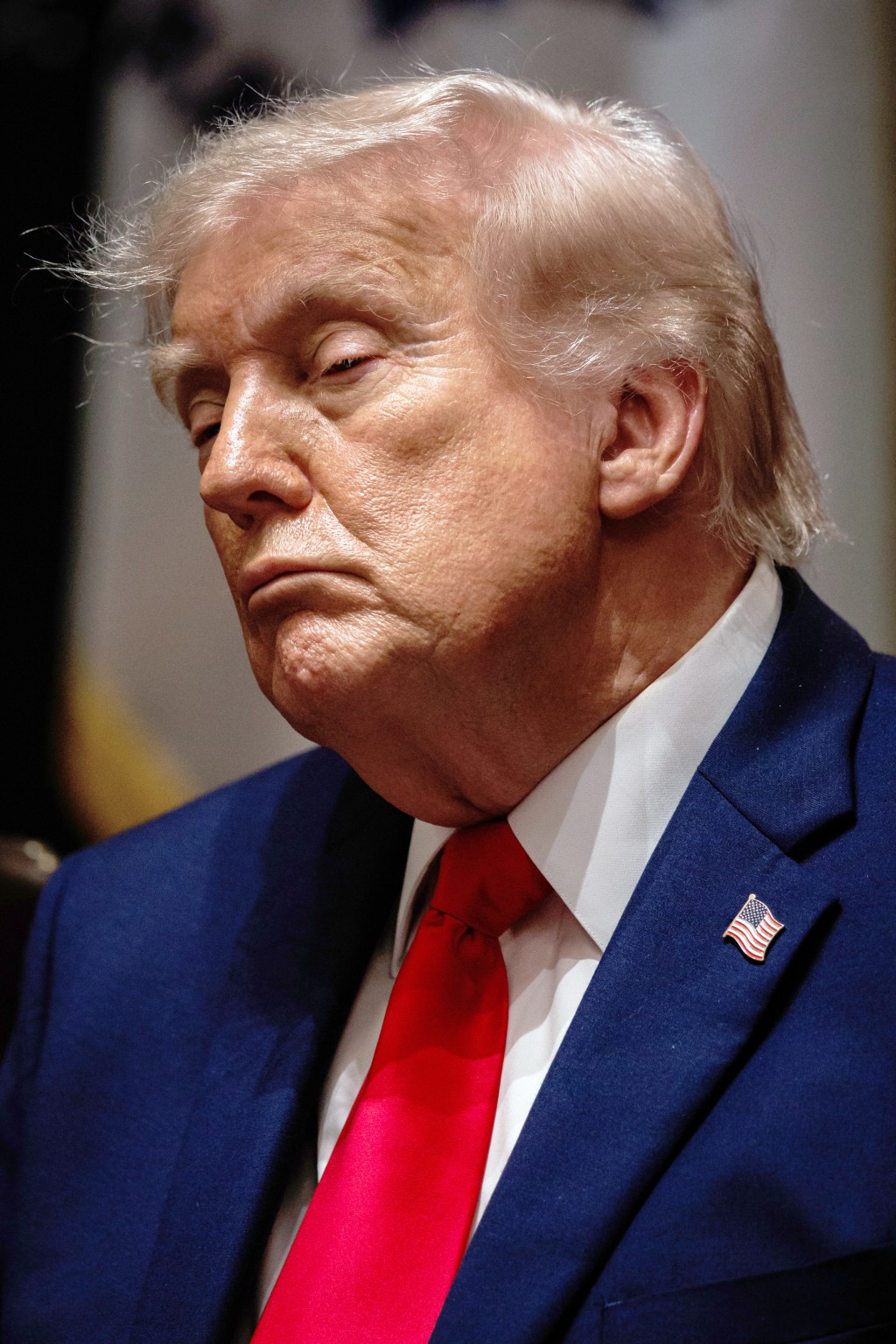 Democrats failing to win over Latino voters souring on Trump: poll