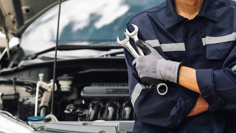 11 common car mechanic scams (and how to avoid them)