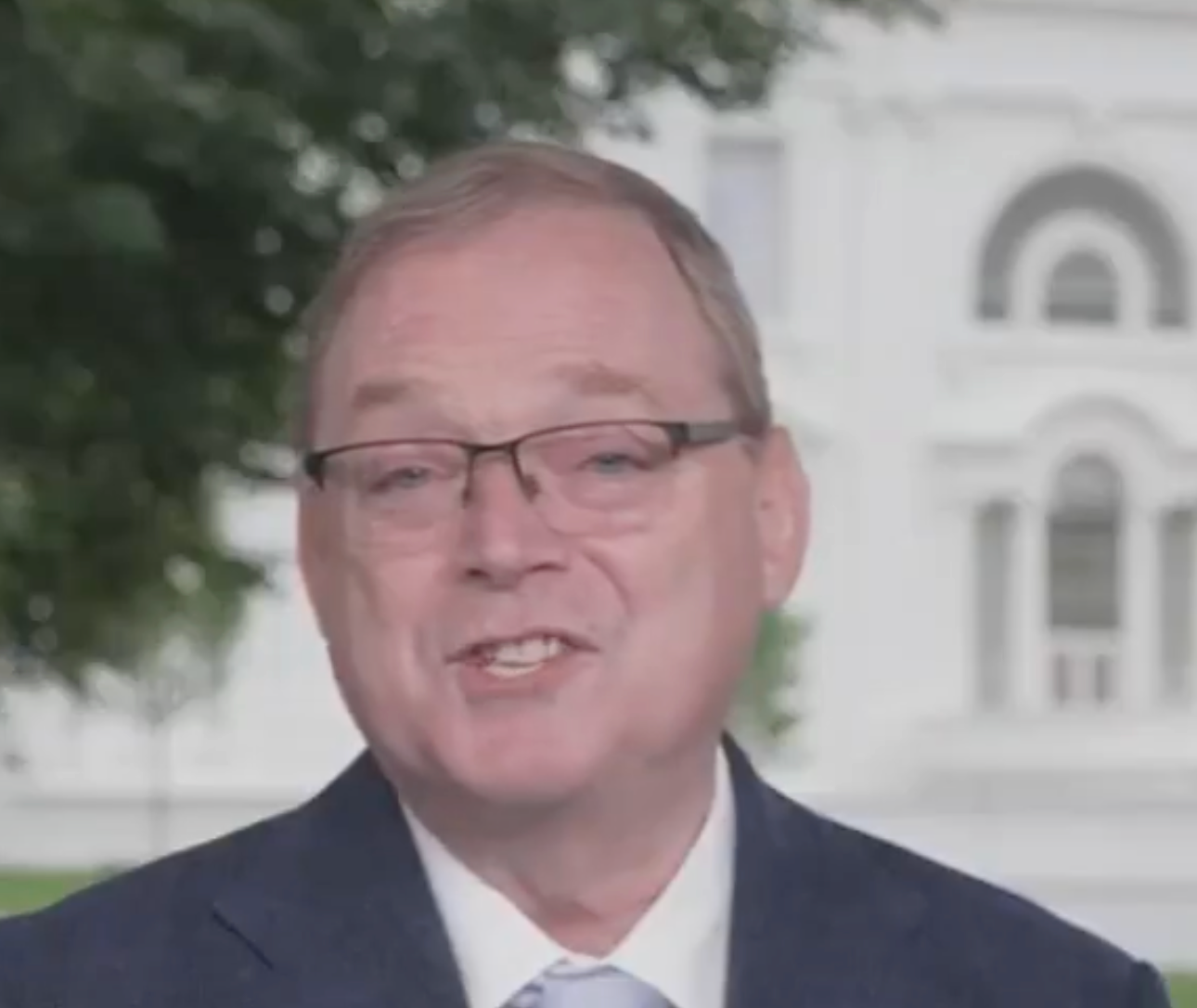 White House official tries really, really hard to spin low consumer ...