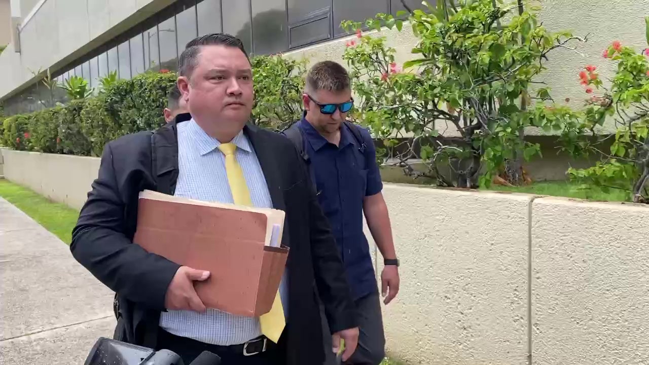 WA man accused of throwing rock at monk seal pleads not guilty in ...