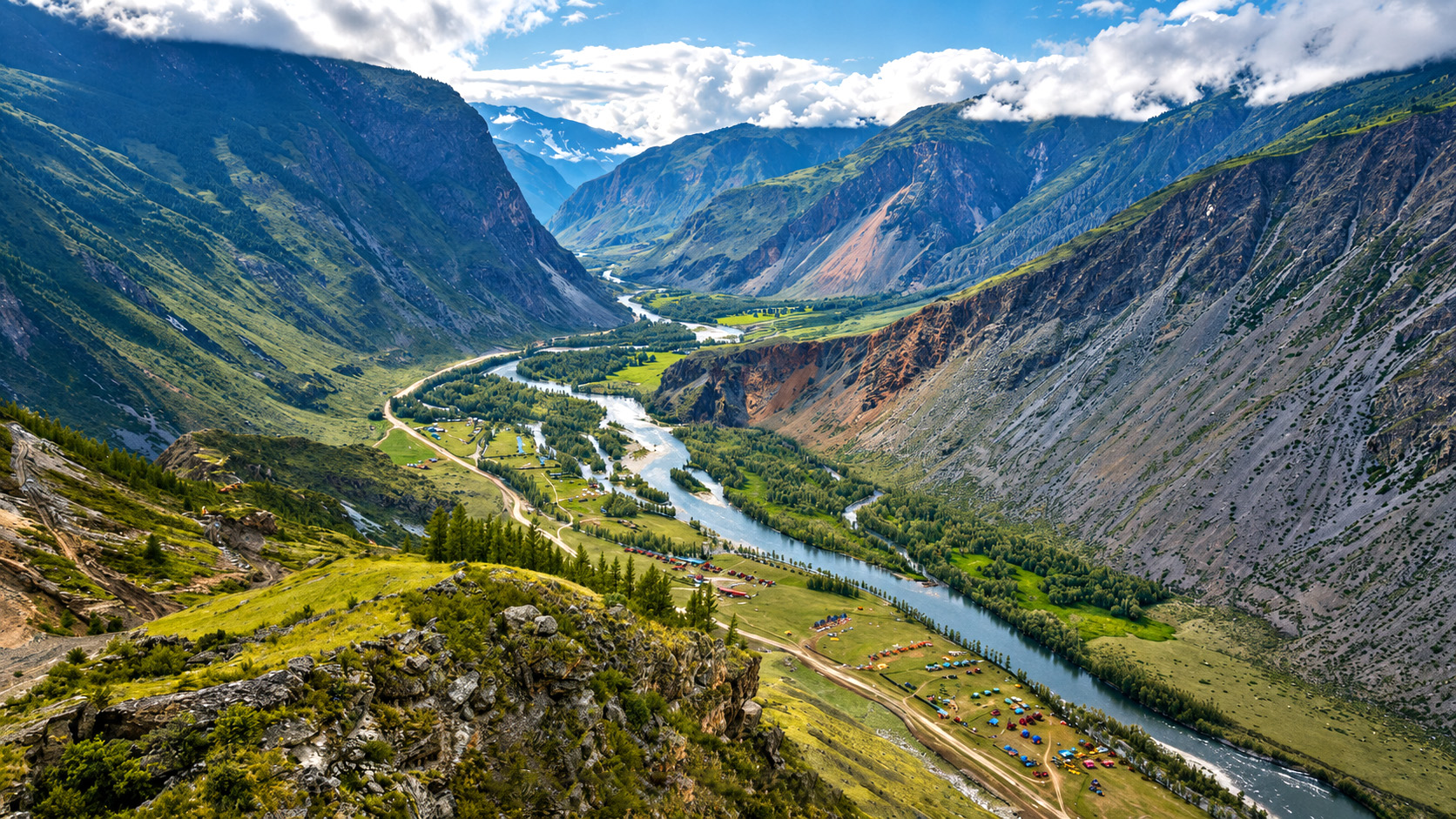 A remote Altai canyon carved by the Chulyshman River