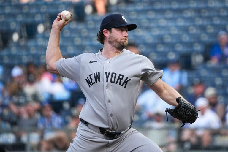 Gerrit Cole looks like vintage self as Yankees sweep Royals