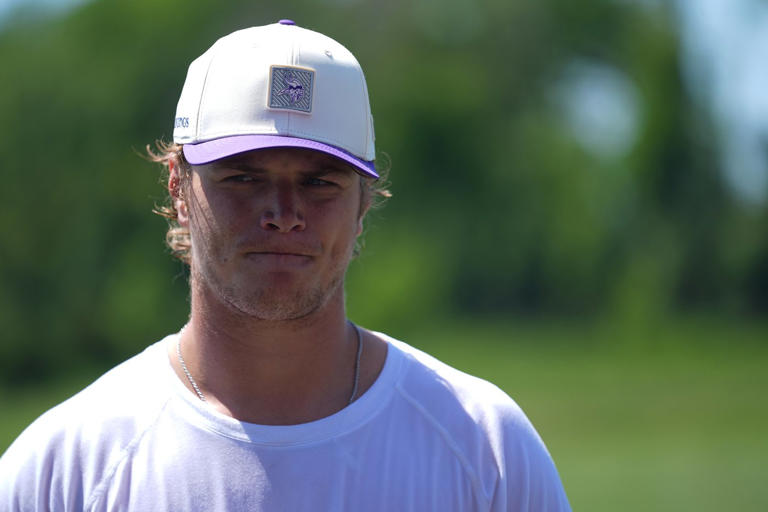 Vikings' McCarthy aims upward as Murray's arrival creates another QB ...