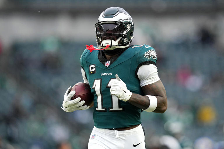 Patriots get concerning update on AJ Brown trade negotiations with Eagles