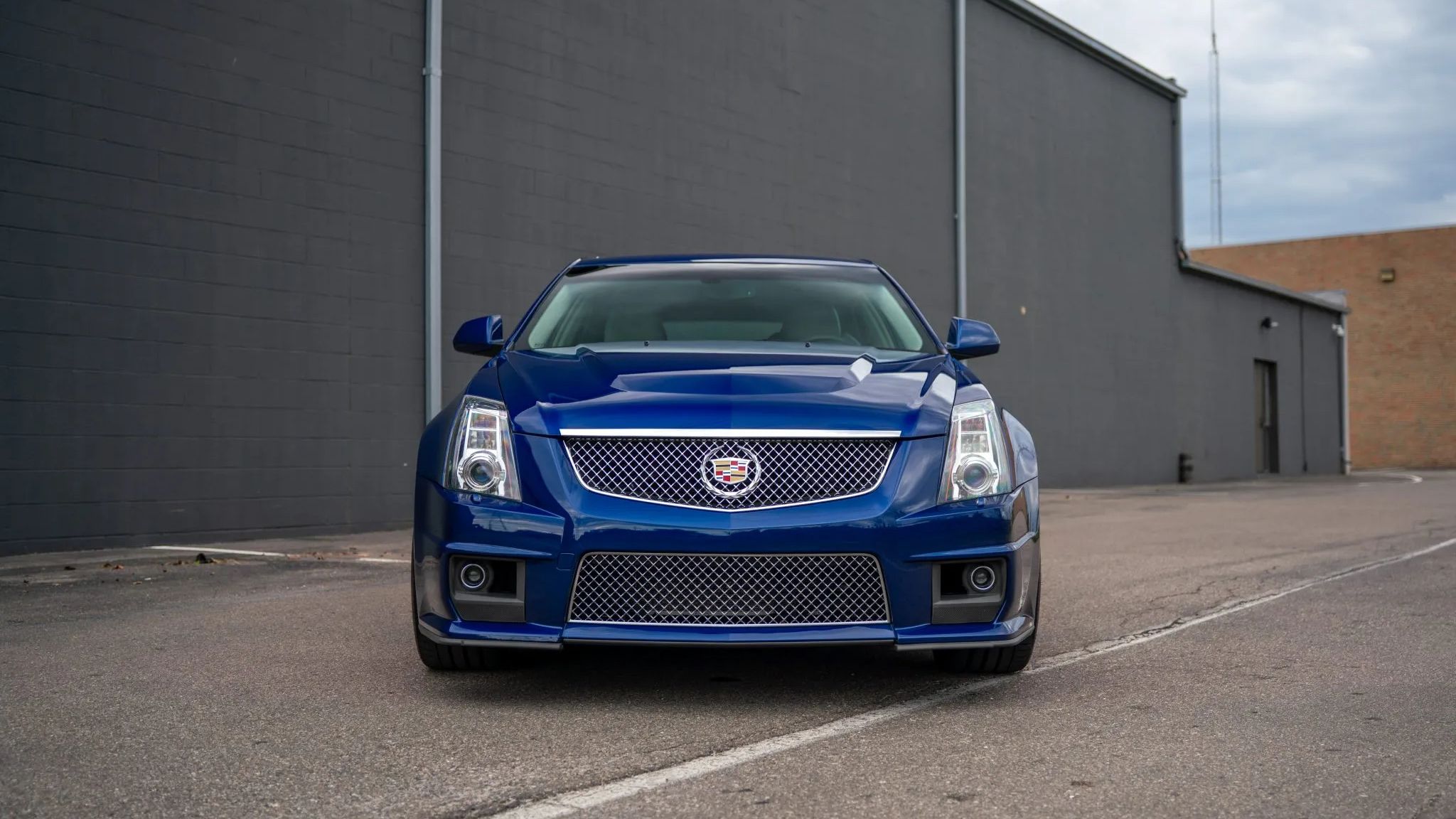 The forgotten luxury station wagon with a manual transmission and V8 power